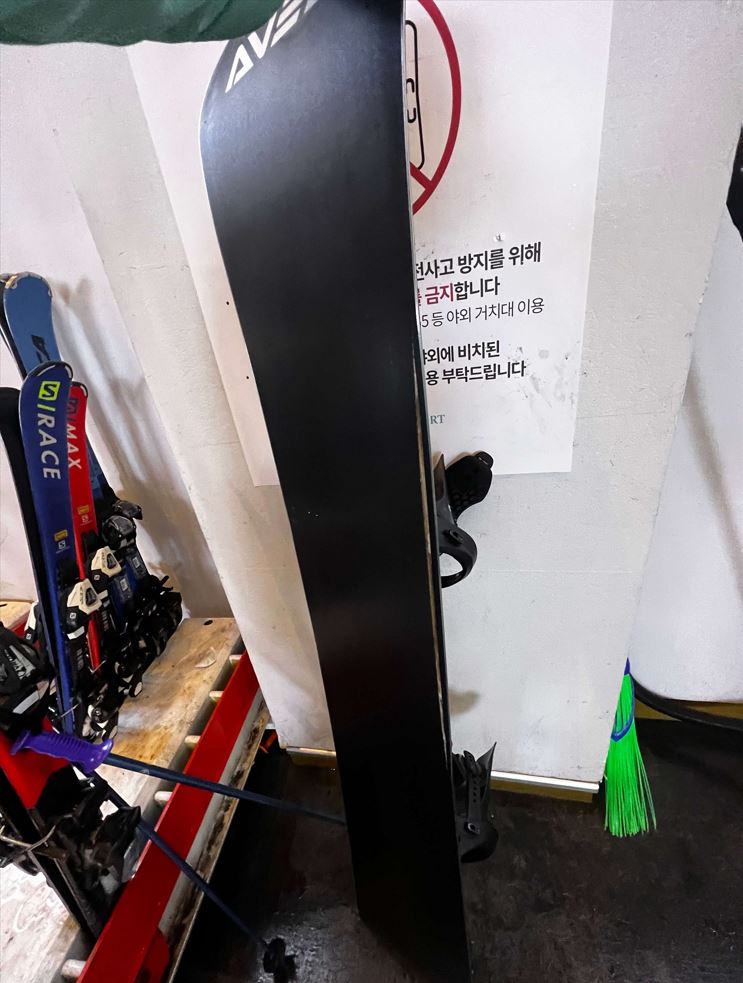 자유게시판 - ★ 22/23 AVEL 신상데크 코어 (데크) 파손 사례2