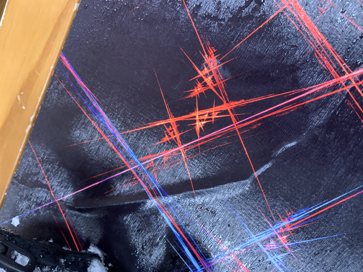 묻고답하기 - AVEL 2223 데크 코어 크랙 관련